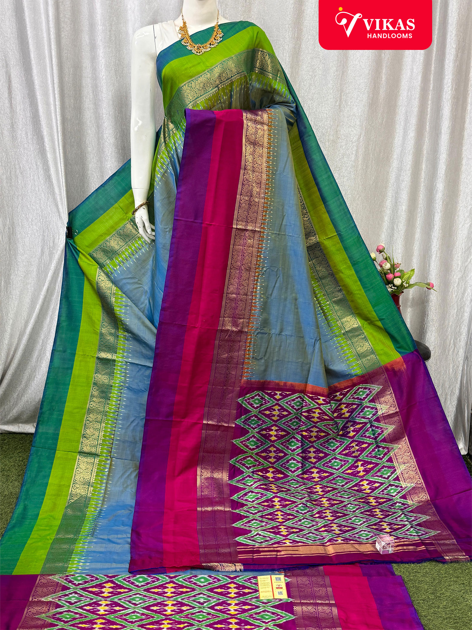 Pochampally Ikat Kanchi Border Blue Saree